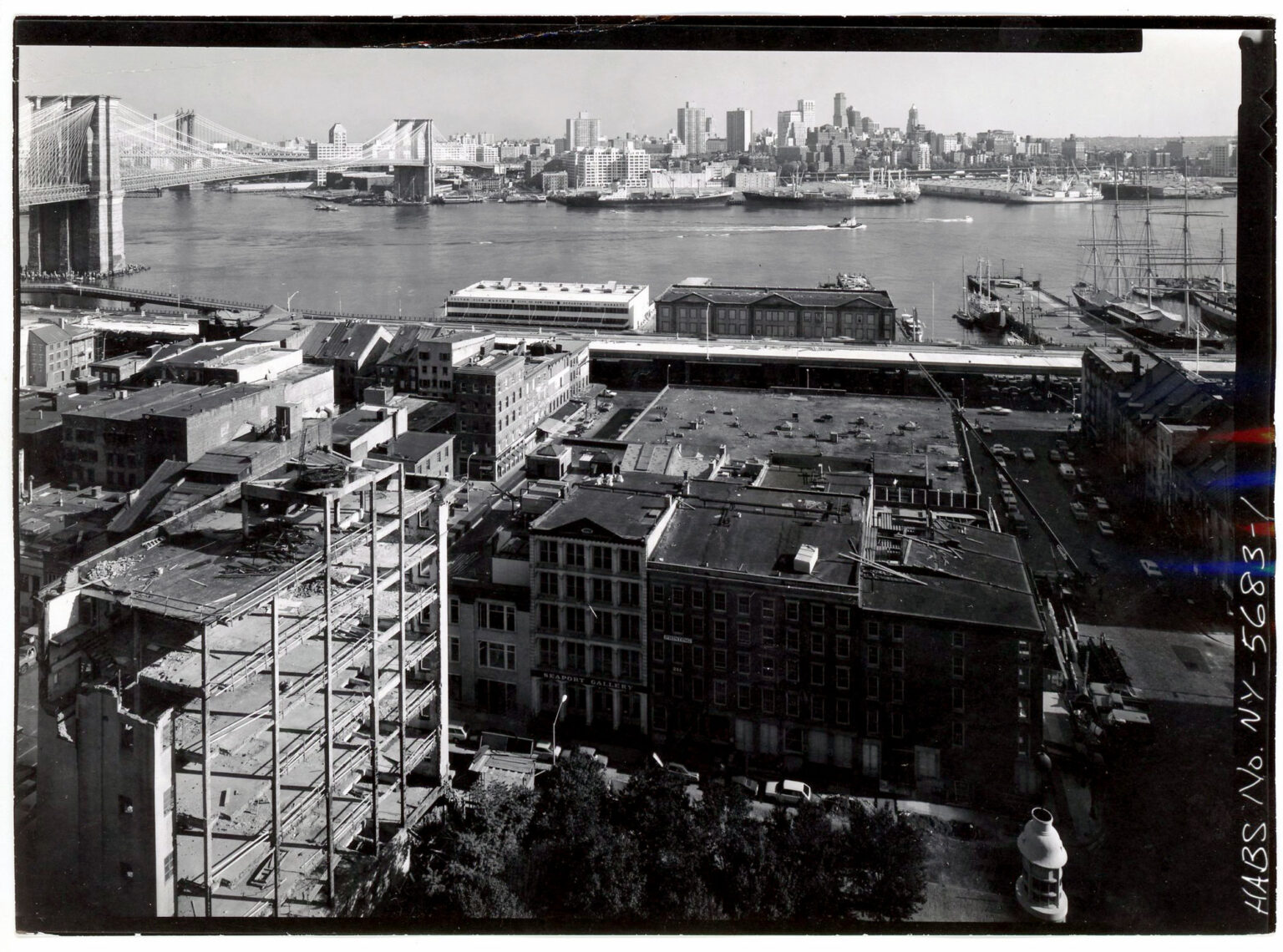 Jane's Walk at the Seaport Museum - South Street Seaport Museum