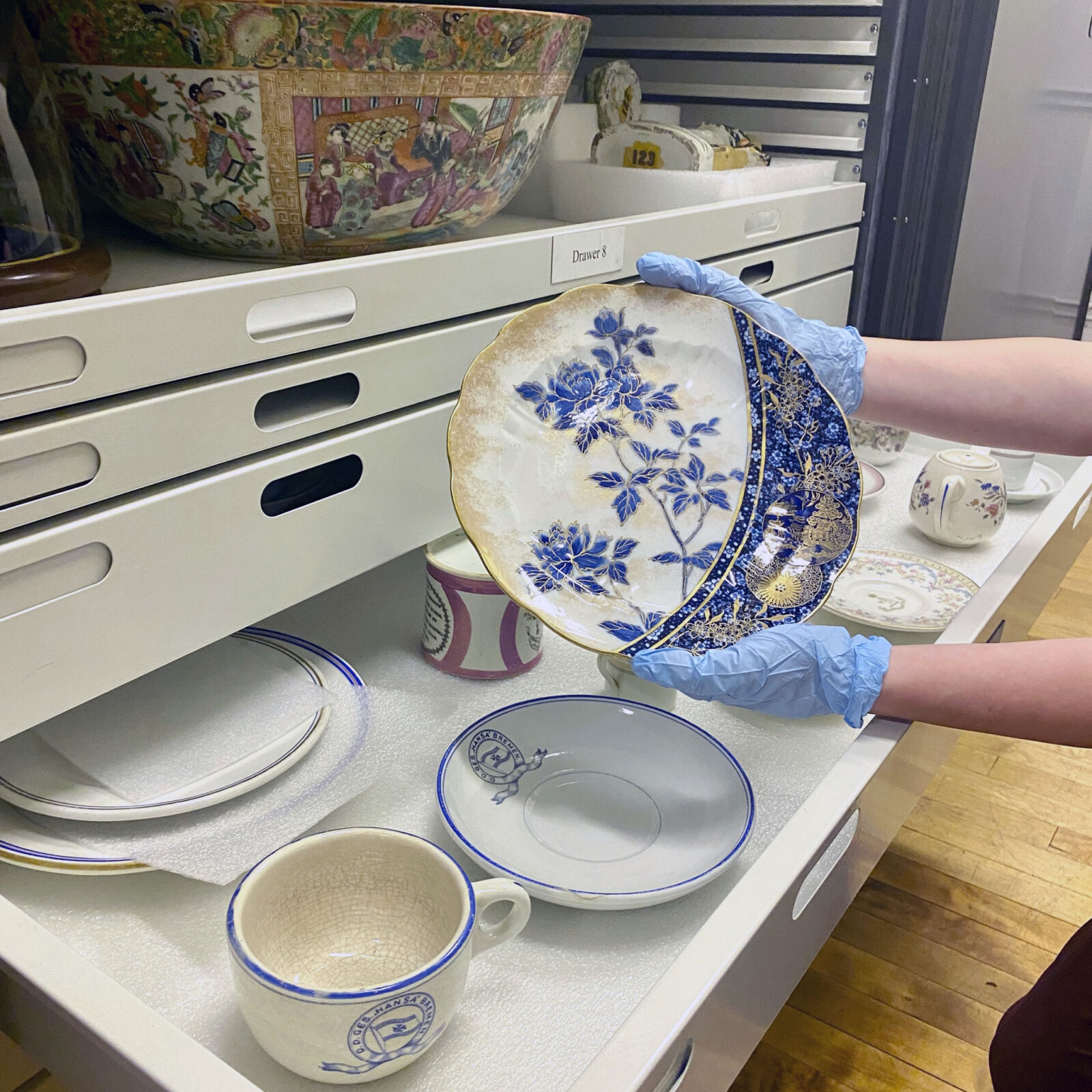 Three Stories on a Plate - South Street Seaport Museum
